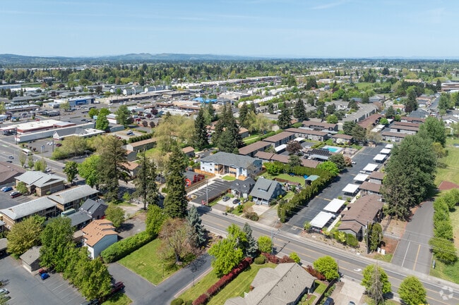 4125 Market St NE, Salem, OR 97301 Townhomes for Rent - Salem, OR ...