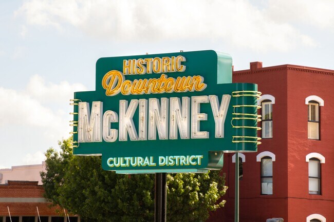 Heritage McKinney Square - Apartments in McKinney, TX | Apartments.com