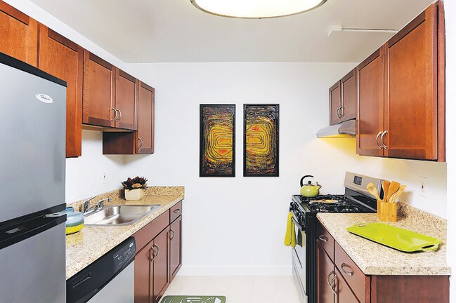 Seminary Towers Apartments - Alexandria, VA | Apartments.com