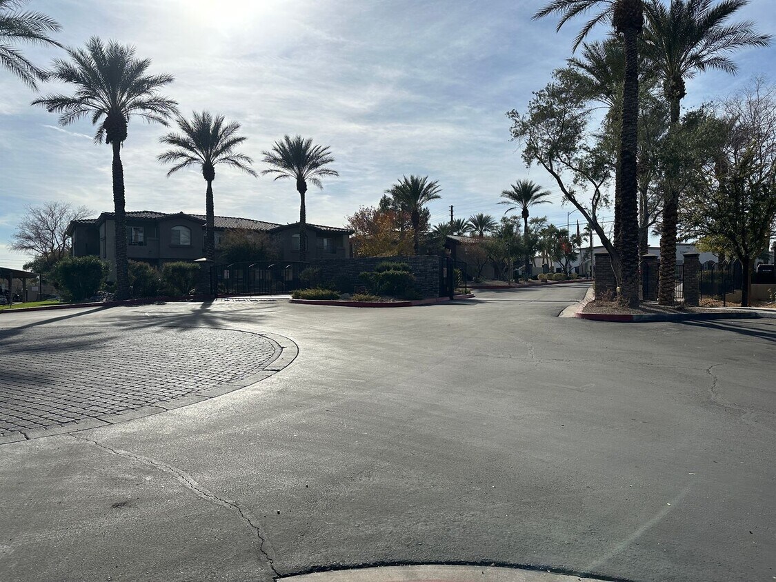 4400 S Jones Blvd Unit 2050, Las Vegas, NV 89103 - Condo for Rent in ...