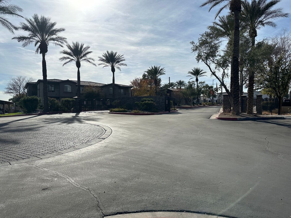 4400 S Jones Blvd Unit 2050, Las Vegas, NV 89103 - Condo for Rent in ...