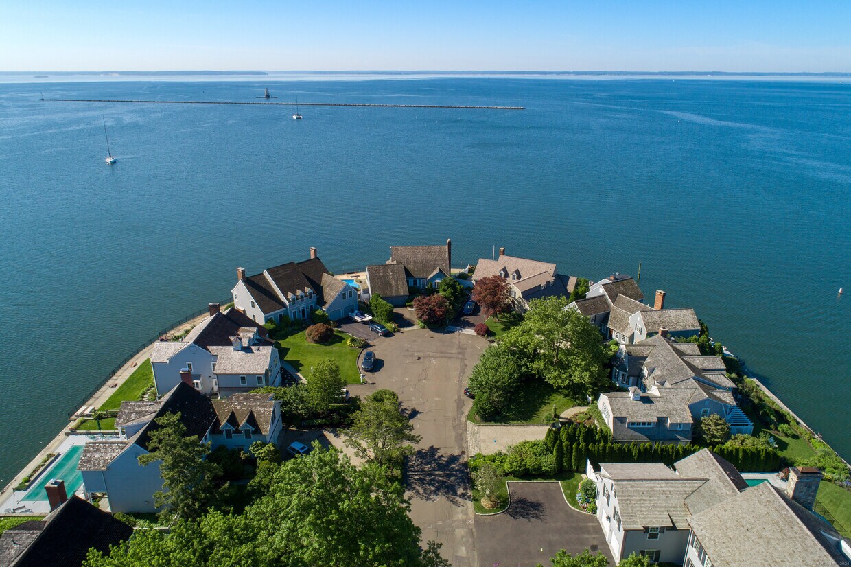 258 Dolphin Cove Quay, Stamford, CT 06902 - House Rental in Stamford ...