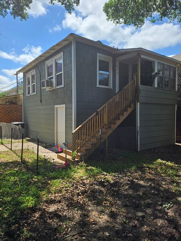 4918 Milam St Unit Garage Apt, Houston, TX 77006 - 4918 Milam St ...