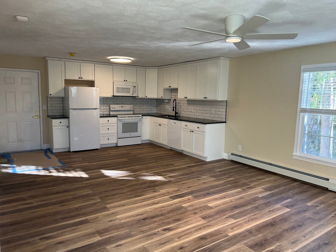 11 Old Scituate Ave Unit 11A, Hope, RI 02831 - Apartments in Hope, RI ...