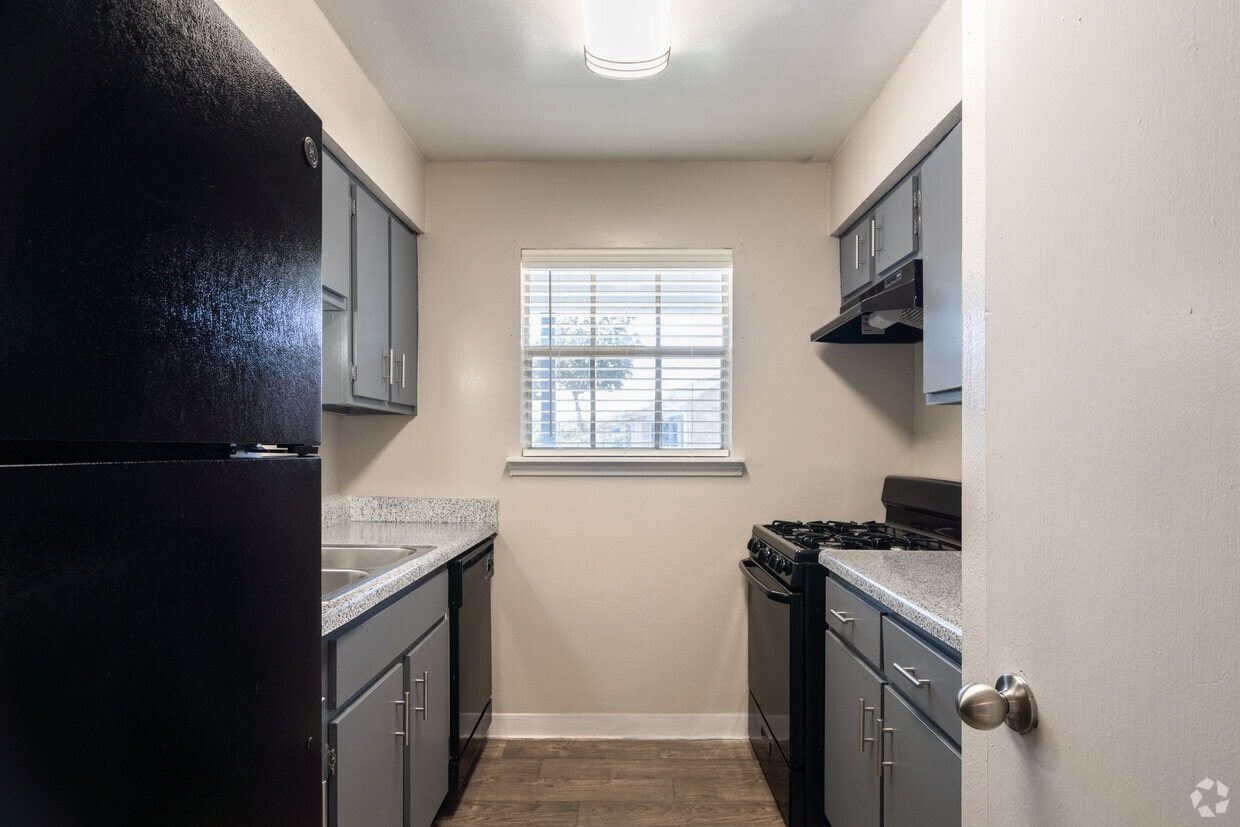 Aero On Upper Bay - 18290 Upper Bay Rd Houston, TX 77058 | Apartments.com