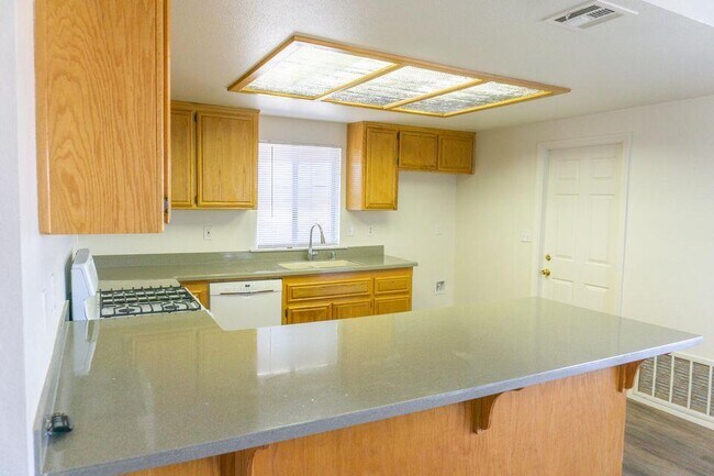 9212 Rea Ave, California City, CA 93505 - House Rental in California ...