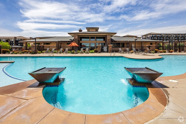 The Orchard Town Center Apartments for Rent with a Garage - Westminster ...