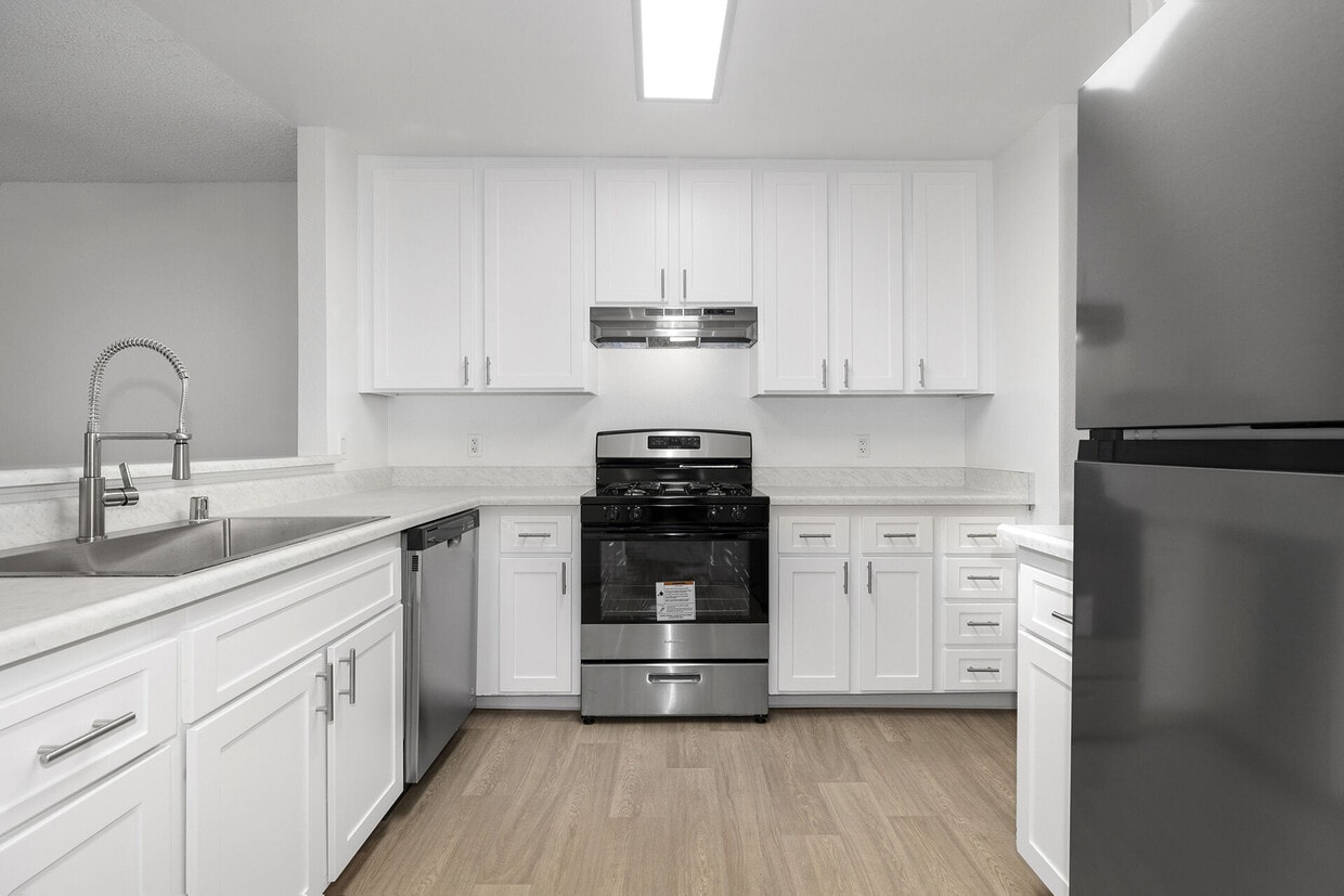 Calavo - Apartments at 10850 Jamacha Blvd Spring Valley, CA ...