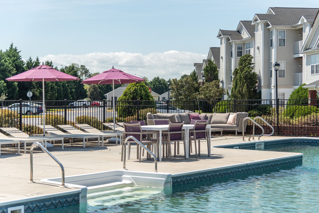 Magnolia Run - 5697 Magnolia Run Cir Virginia Beach, VA 23464 ...