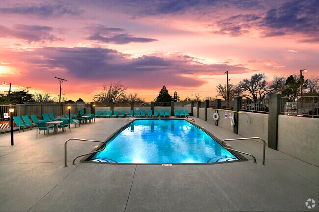 Parkside Estates Apartments for Rent with a Swimming Pool - Albuquerque ...