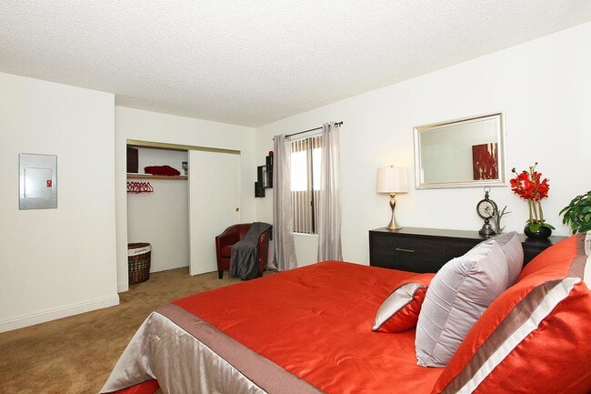 Shadow Ridge Apartment Homes Apartments - Las Vegas, NV | Apartments.com