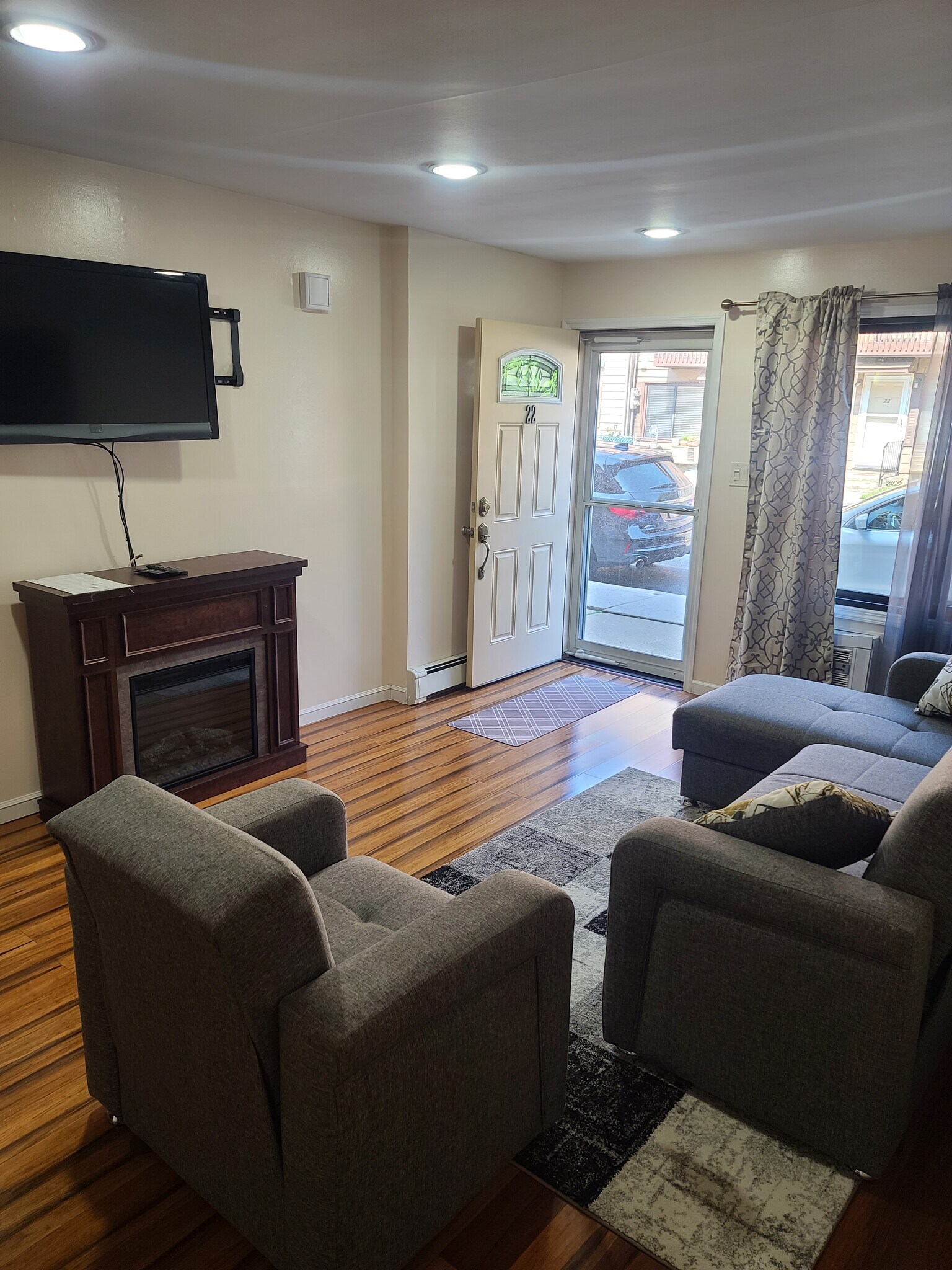 22 Daffodil Ln Unit 22, Staten Island, NY 10314 - Condo for Rent in ...