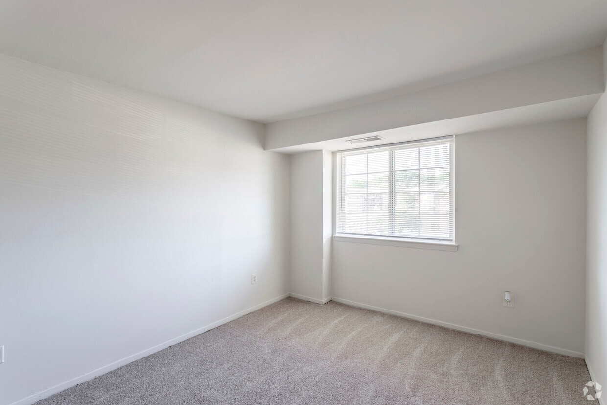 Gateway Square Apartments - 4855 St. Barnabas Rd Temple Hills, MD 20748 ...