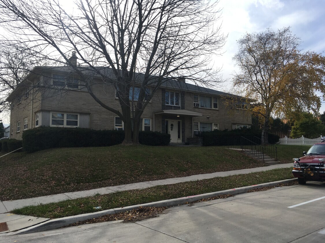 8305 W Morgan Ave, Milwaukee, WI 53220 - Condo for Rent in Milwaukee ...