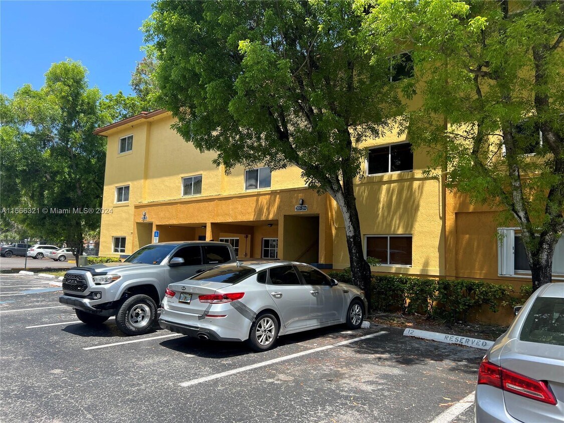 14901 SW 82nd Terrace Unit 1-203, Miami, FL 33193 - Condo for Rent in ...