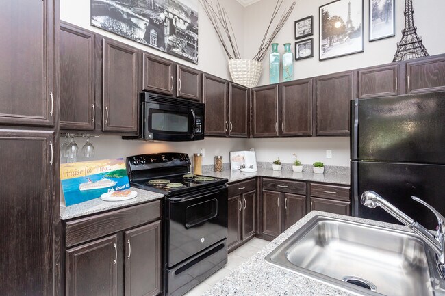 Prairie Crossing Apartments - Farmers Branch, TX | Apartments.com