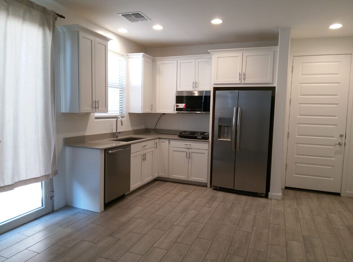 5720 S 26th Ln, Phoenix, AZ 85041 - House Rental in Phoenix, AZ ...