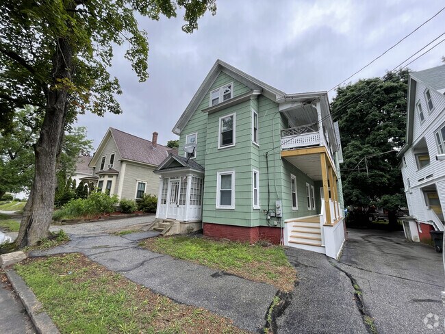 Straw-Smyth Basement Apartments for Rent - Manchester, NH - 5 Rentals ...