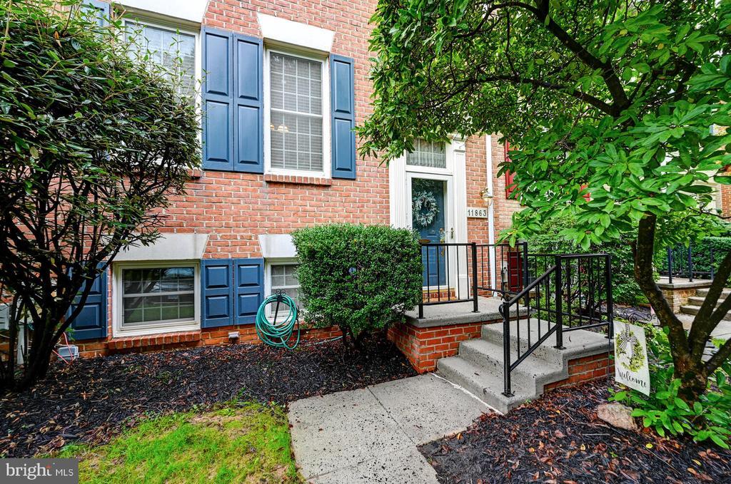 11863 Sherbourne Dr, Timonium, MD 21093 - Townhome Rentals in Timonium ...
