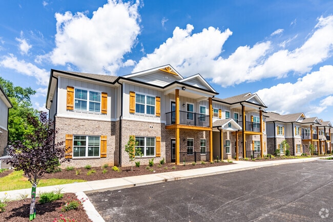 Downtown Bowling Green Apartments for Rent with EV Charging - Bowling ...