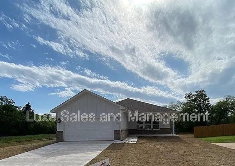 109 Jennifer Ave, Edmond, OK 73003 - House Rental in Edmond, OK ...