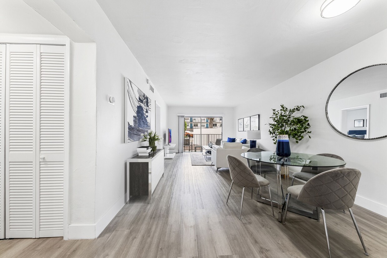Aciano Hialeah - 6975 W 16th Ave Hialeah, FL 33014 | Apartments.com