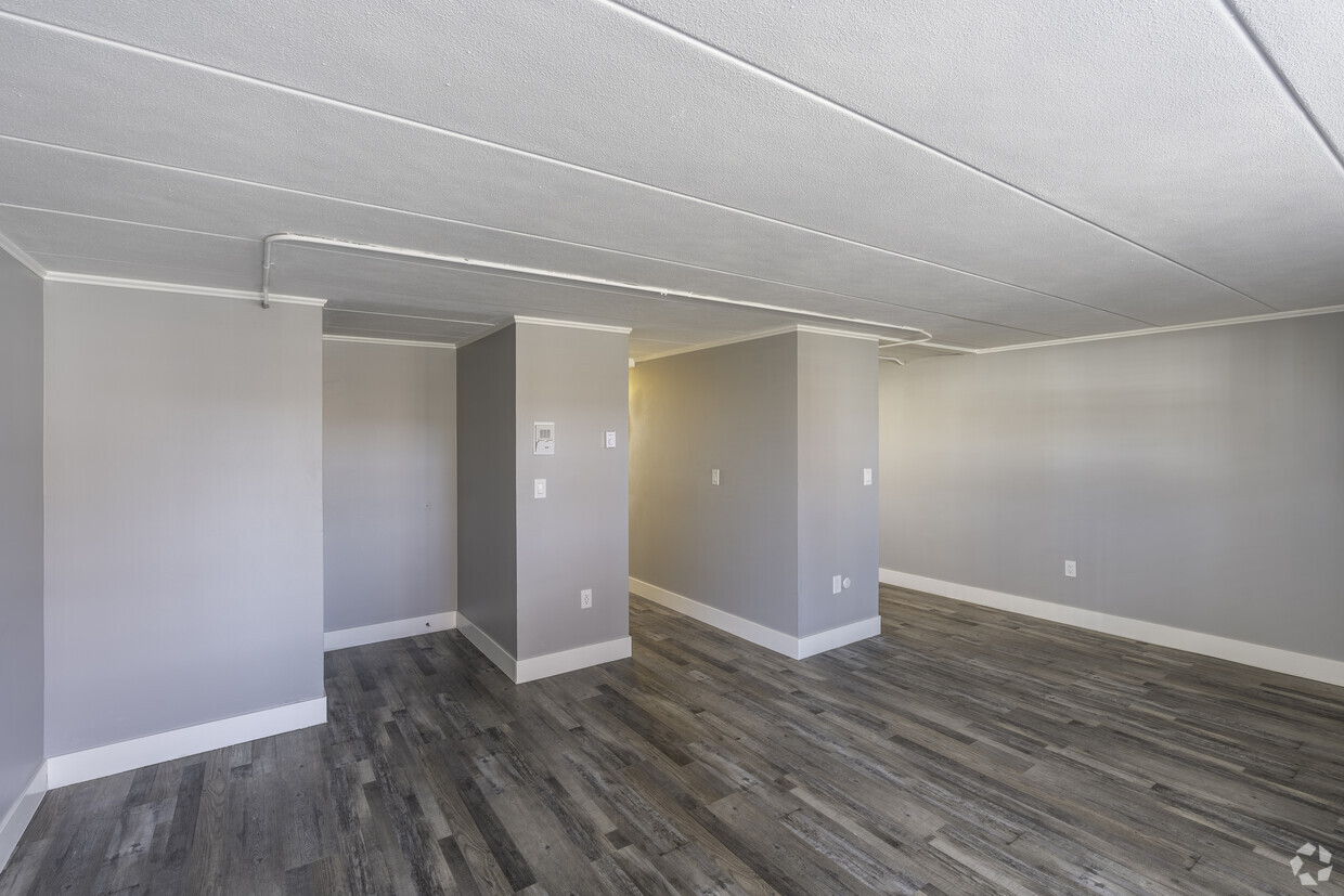 Park Place Navarino LLC - 100 Park Pl Pawtucket, RI 02860 | Apartments.com