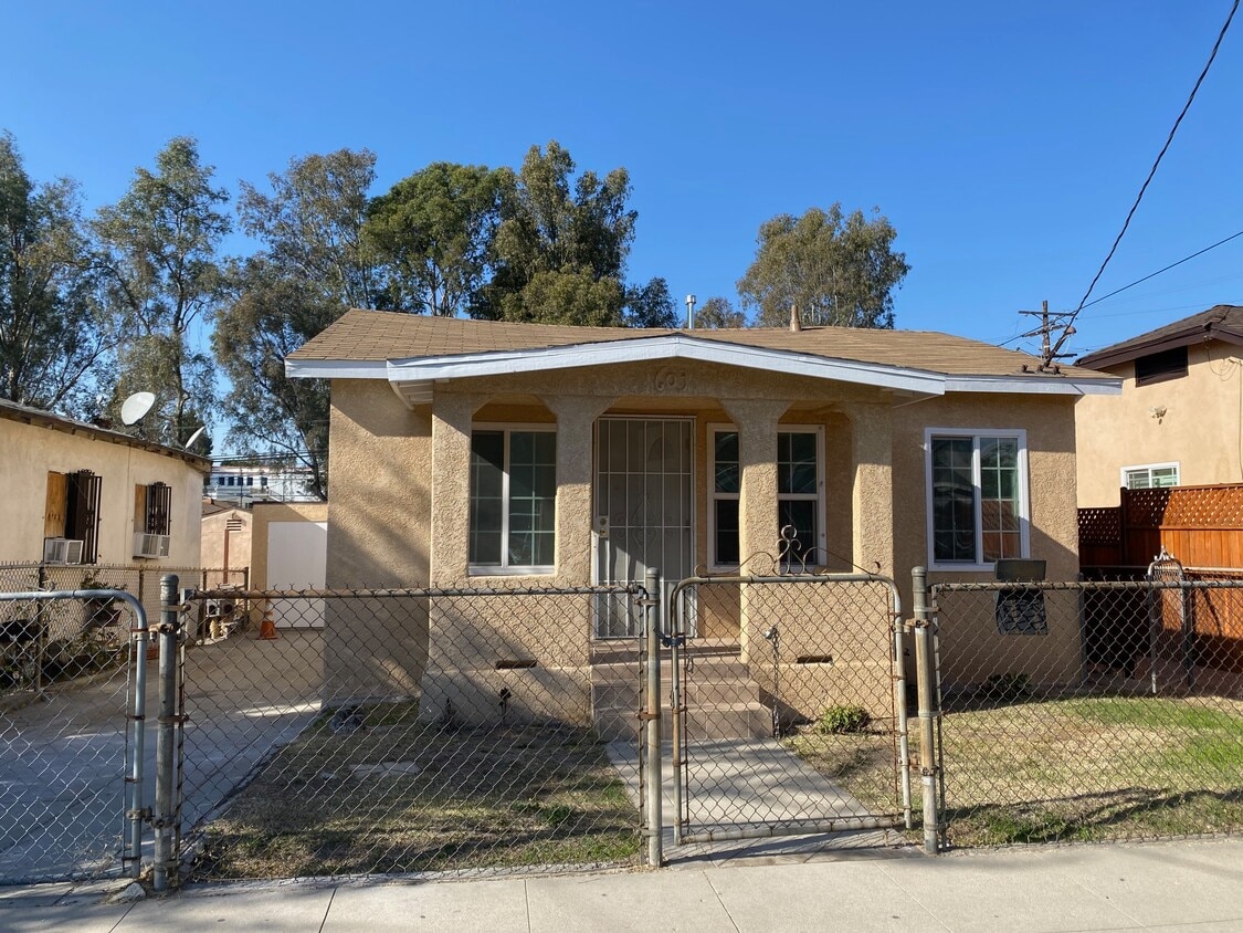314 2 Bedroom Houses for Rent in Los Angeles, CA | Westside Rentals