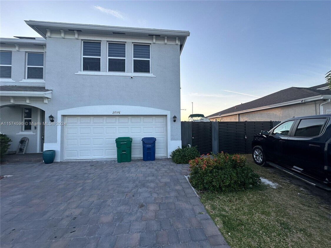 27176 SW 132 Ct Rd Unit 1, Homestead, FL 33032 - Room for Rent in ...