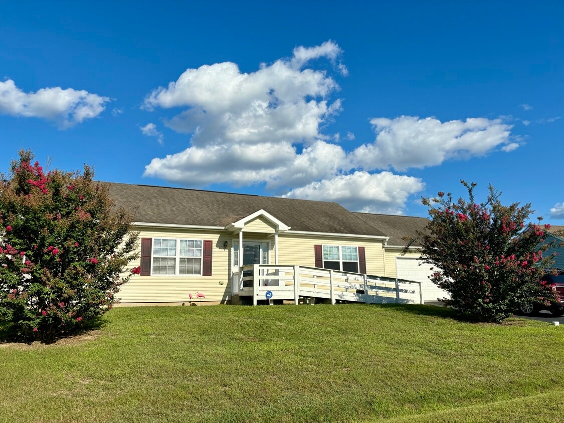 21098 Emerald Isle Dr, Lewes, DE 19958 - House Rental in Lewes, DE ...