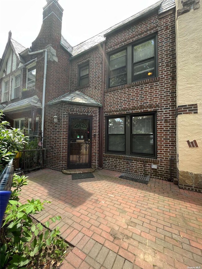 68-48 Ingram St, Queens, NY 11375 - House Rental in Queens, NY ...