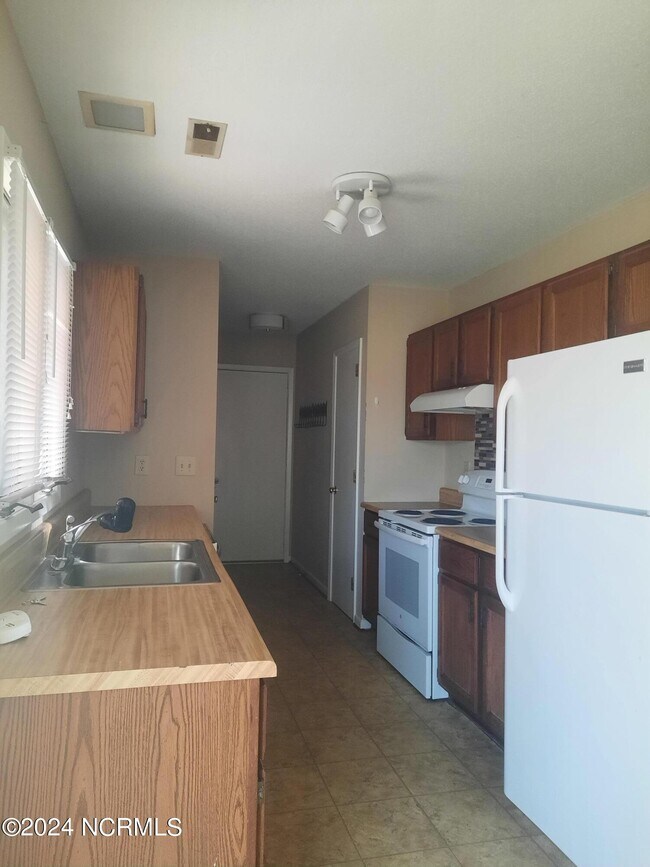 3211 Old Gate Rd, Morehead City, NC 28557 - House Rental in Morehead ...