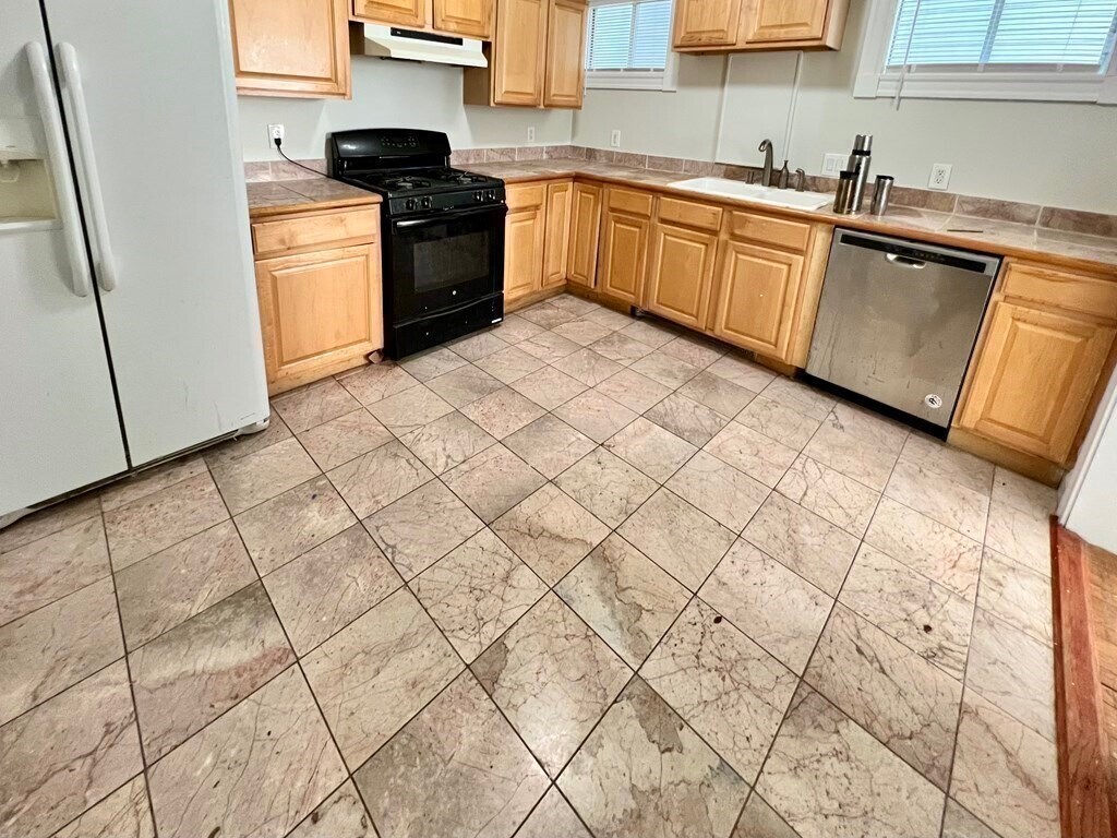 37 Porter Rd Unit 37, Cambridge, MA 02140 - 37 Porter Rd Cambridge, MA ...