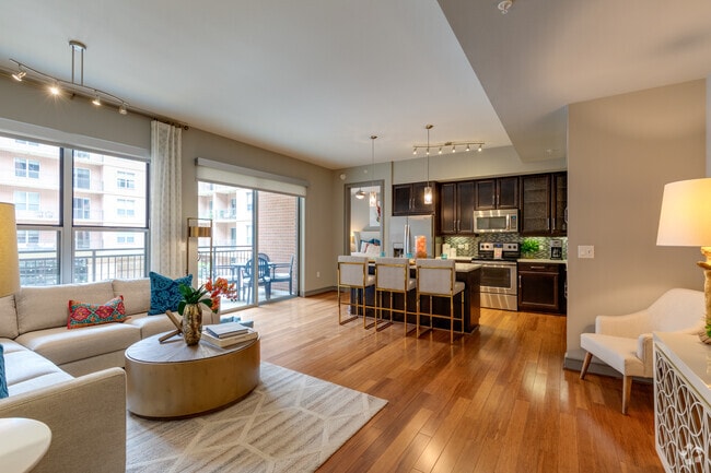 Studio Apartments under $1,800 in 77057 | Apartments.com