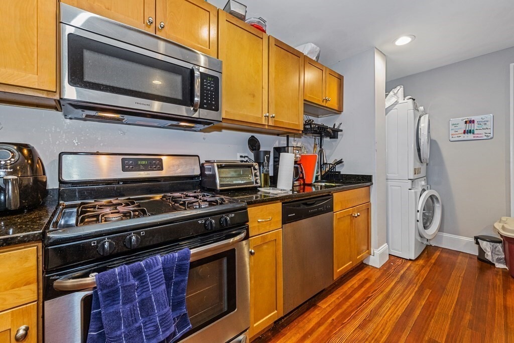 44 Hillside St Unit 1, Boston, MA 02120 - 44 Hillside St Boston, MA ...