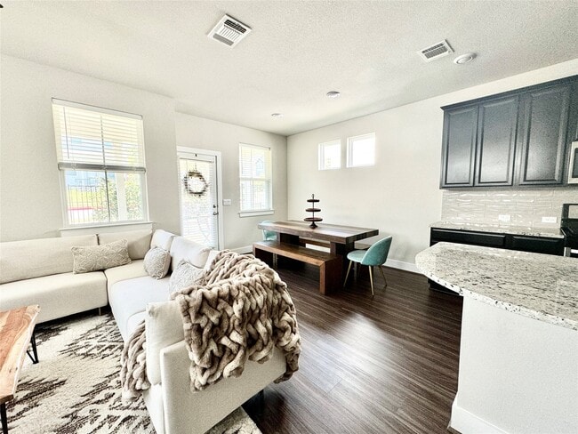 7103 Silver Star Ln, Austin, TX 78744 - House Rental in Austin, TX ...