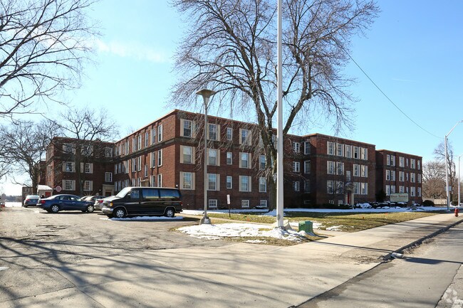 Beach Club Detroit Apartments - Detroit, MI | Apartments.com