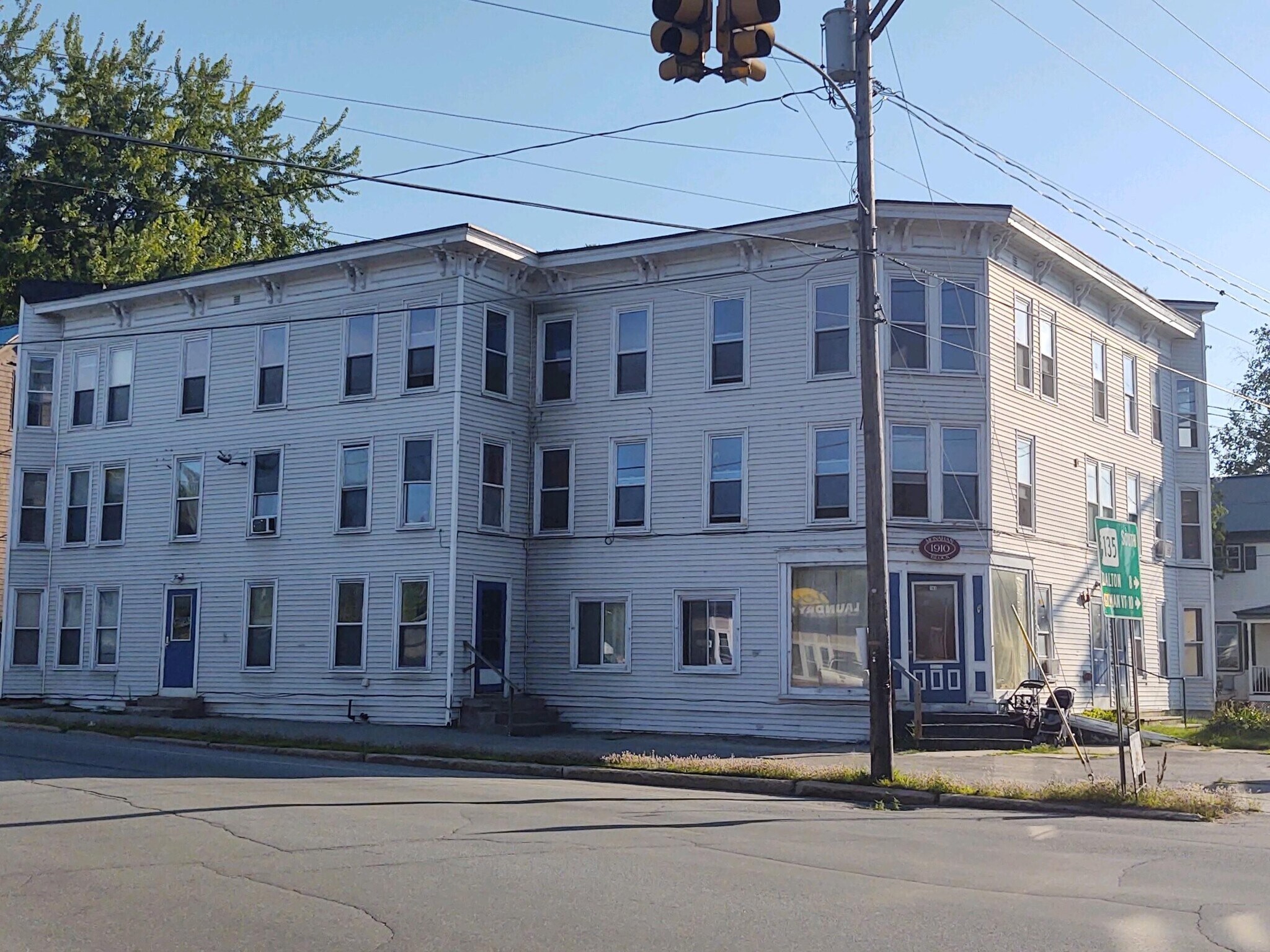 4 Elm St Unit 203, Lancaster, NH 03584 - Room for Rent in Lancaster, NH ...