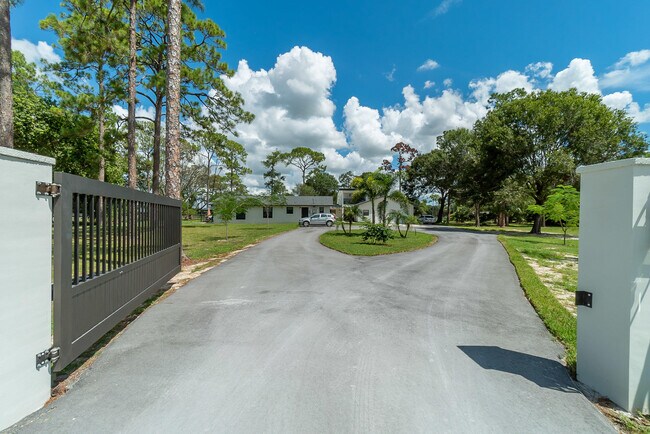 15285 Collecting Canal Rd, Loxahatchee Groves, FL 33470 - House Rental ...