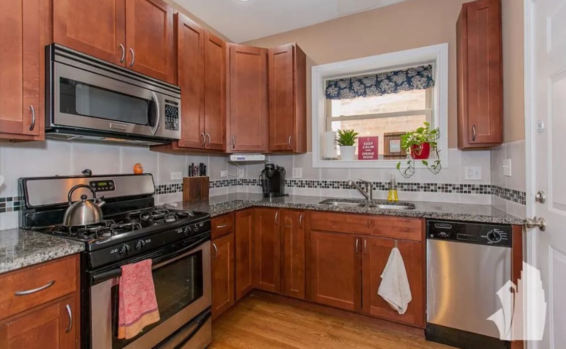 1009 N Oakley Blvd Unit 2E, Chicago, IL 60622 | Apartments.com