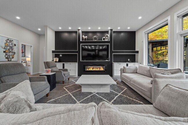Maisons à louer à Ste-Agathe-Des-Monts QC - 2 Maisons |Apartments.com