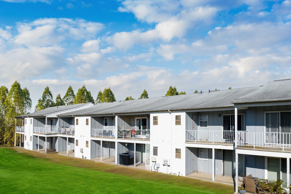 Hamilton Estates Apartments - Apartments in Hamilton, NJ | Apartments.com