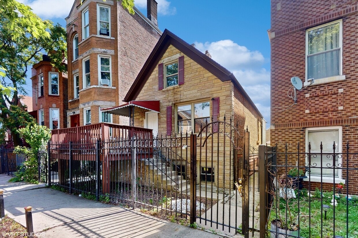 2245 S Homan Ave, Chicago, IL 60623 - House Rental in Chicago, IL ...
