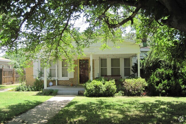 Maxey Park Apartments for Rent with a Yard - Lubbock, TX - 27 Rentals ...