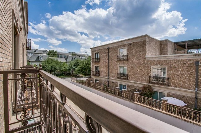 6625 Bandera Ave Unit 2C, Dallas, TX 75225 - Condo for Rent in Dallas ...