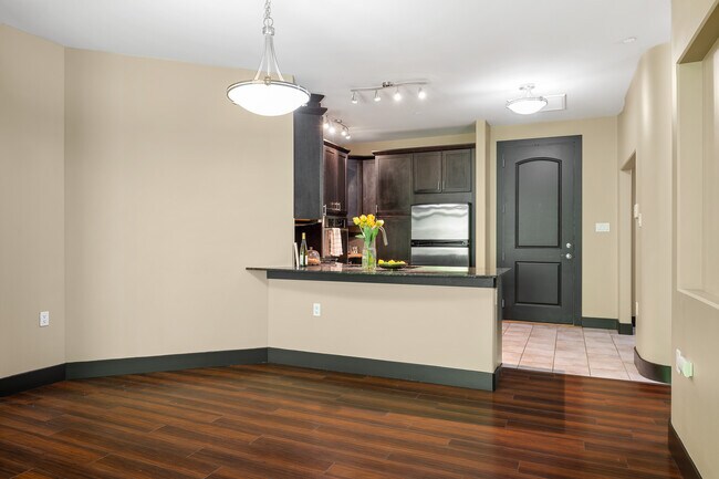 Bentley House - Apartments in Issaquah, WA | Apartments.com