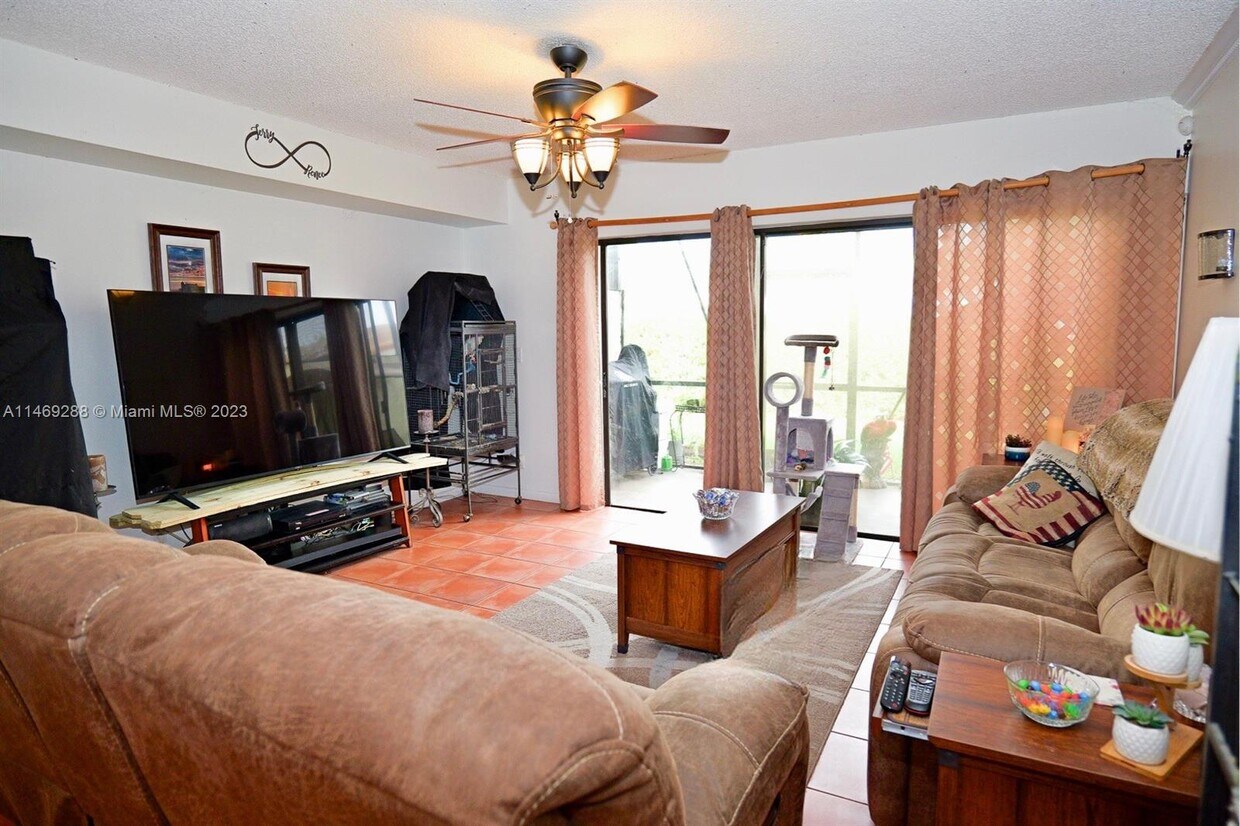 4503 SW 70th Terrace, Davie, FL 33314 - Townhome Rentals in Davie FL ...