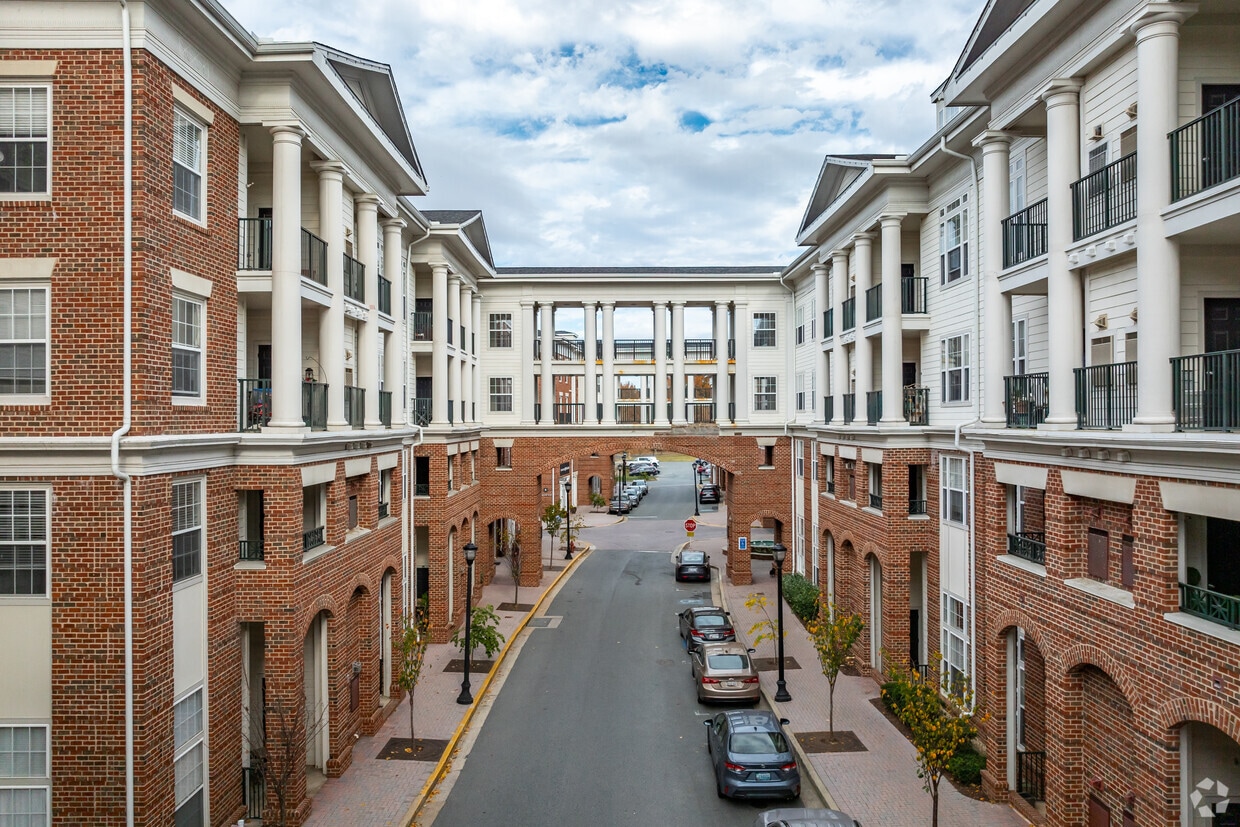 Colonnade at Kentlands - 11 Arch Pl Gaithersburg, MD 20878 | Apartments.com