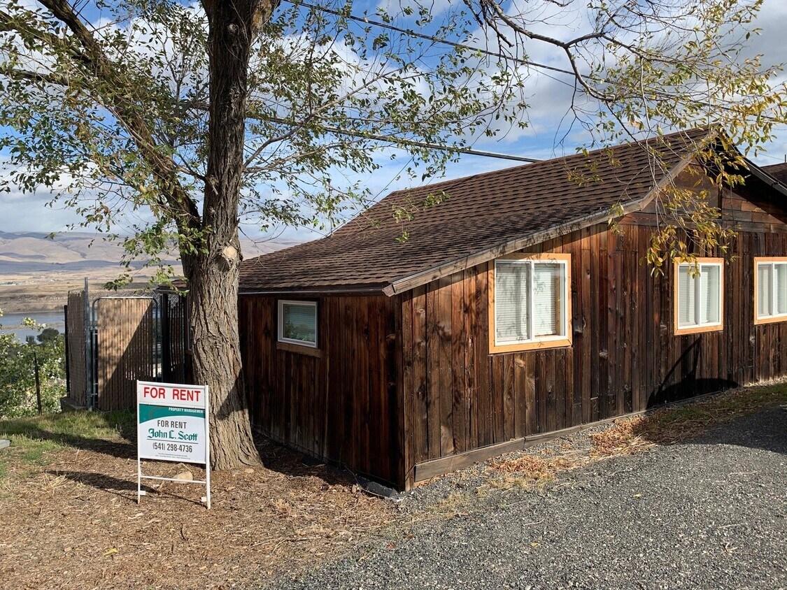 2435 Old Dufur Rd, The Dalles, OR 97058 - House Rental in The Dalles ...