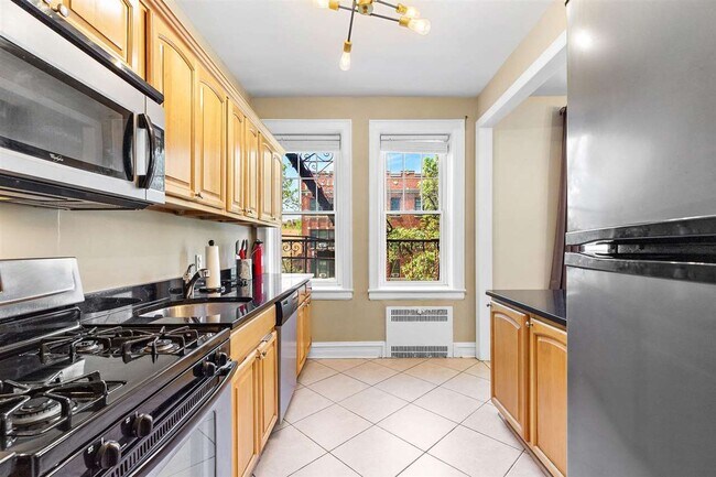 340 Fairmount Ave Unit 308, Jersey City, NJ 07306 - Room for Rent in ...